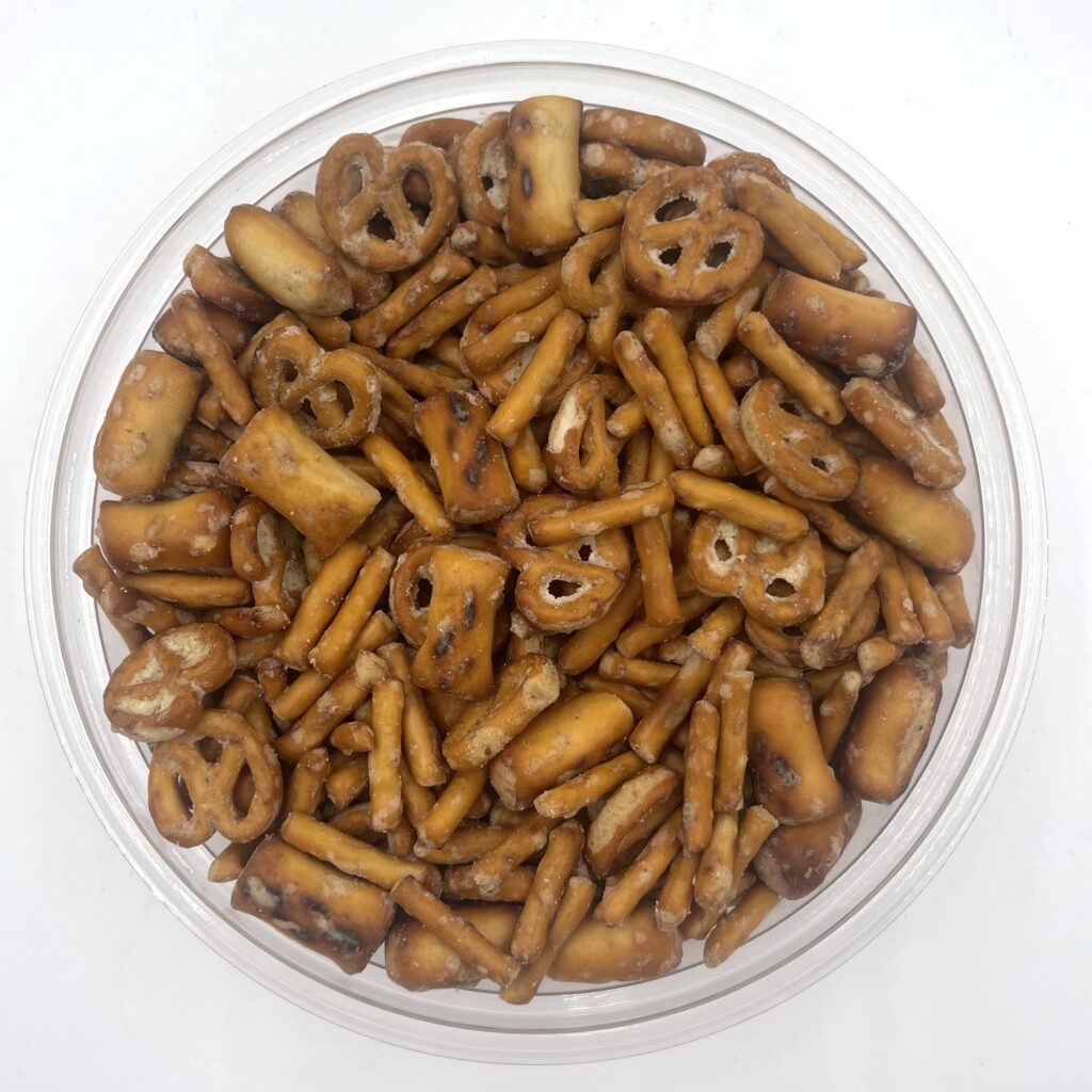 Smoky Gouda Medley Pretzels (10 oz container) - The Nutman Company USA ...